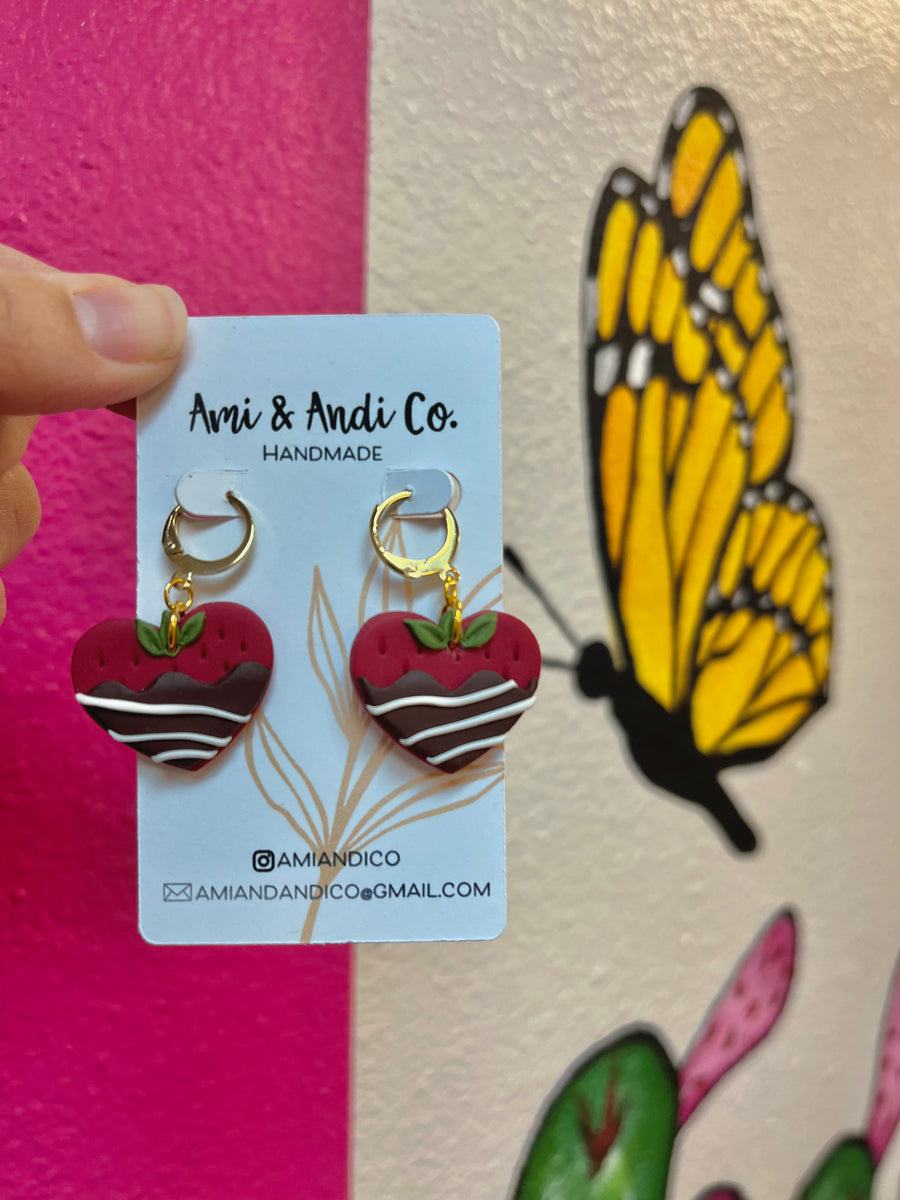 Ami & Andi Co.- Chocolate Strawberry Dangles – Bonita Vida